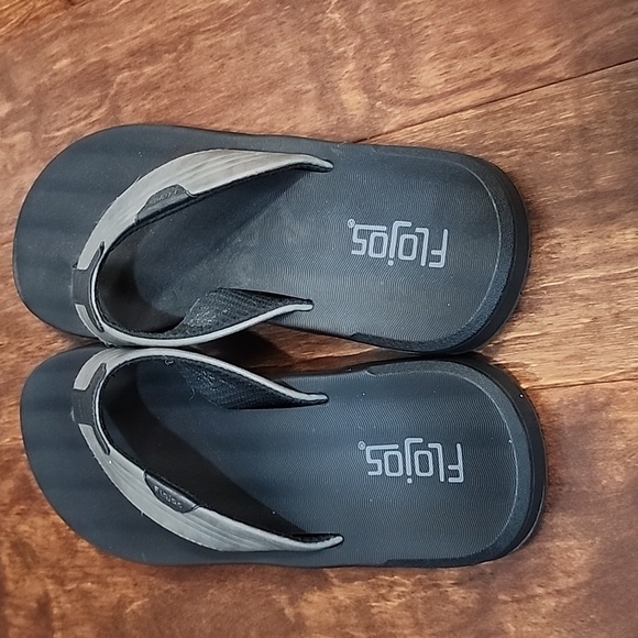 Flojos | Shoes | Mens Flojos Flip Flips Sandals | Poshmark